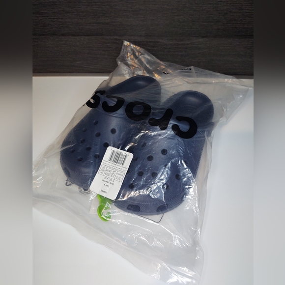 CROCS | Shoes | Crocs Unisex Classic Clog Navy Bleu Marine | Poshmark
